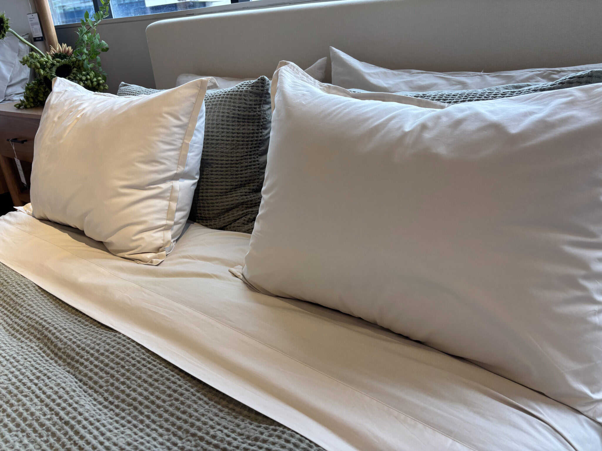 We Tested 13 Pillows For Side Sleepers In Canada Slumber Ca